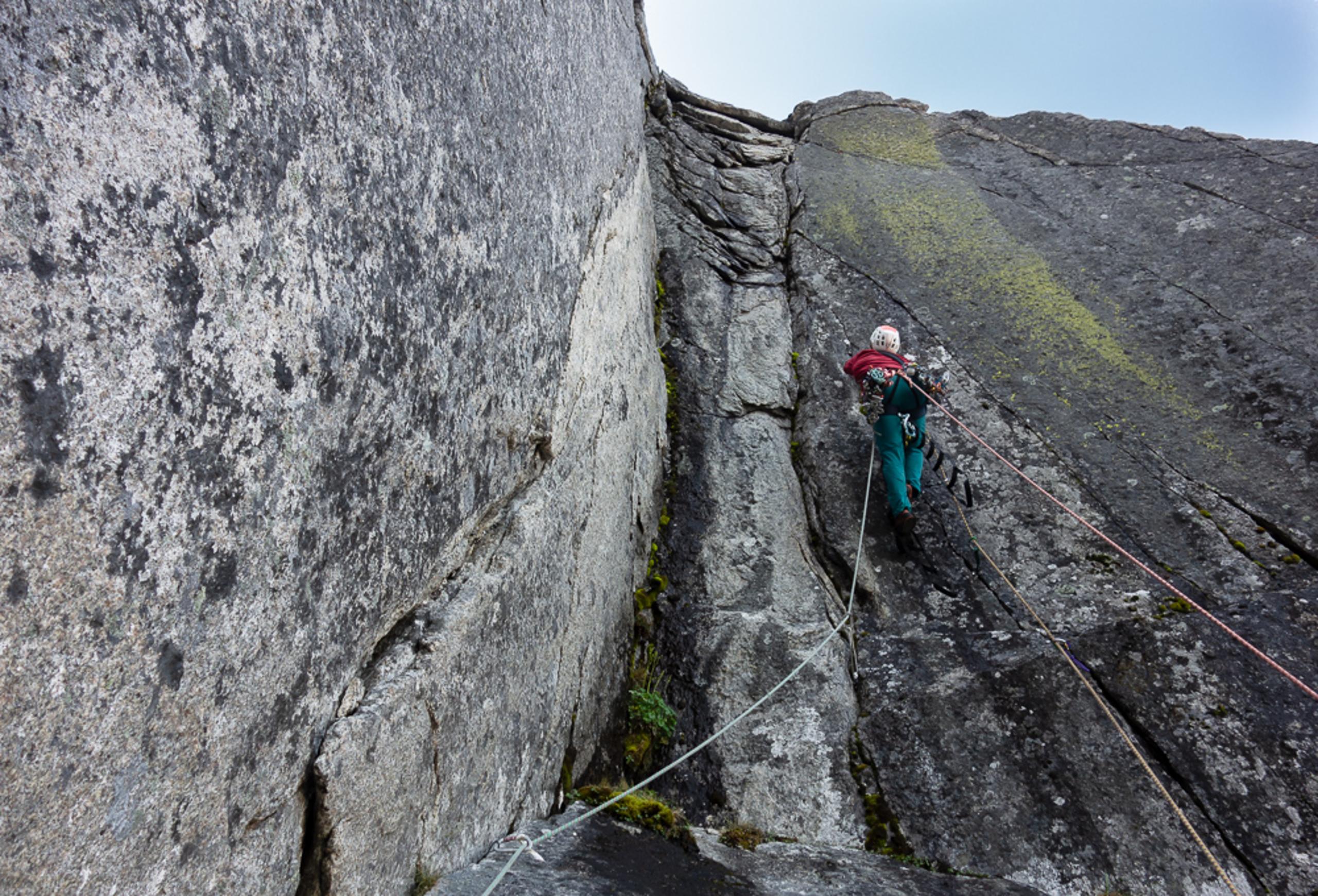 Atlantis [8-/8 (7b)] (Store Blåmann / Nordveggen) | Klatring i Tromsø
